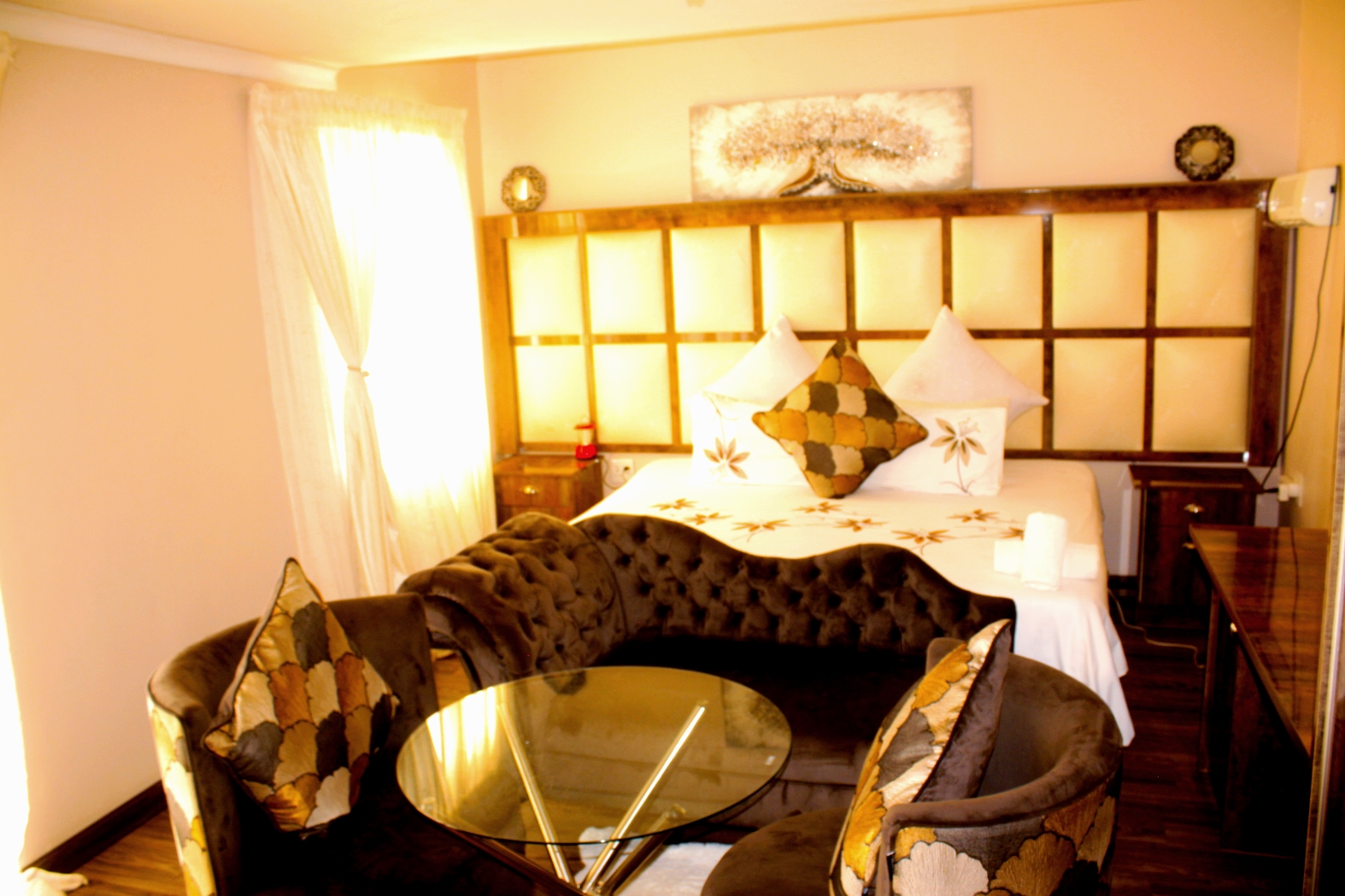 Welcome to Ts'abi Guest House – Comfort & Hospitality in Lesotho